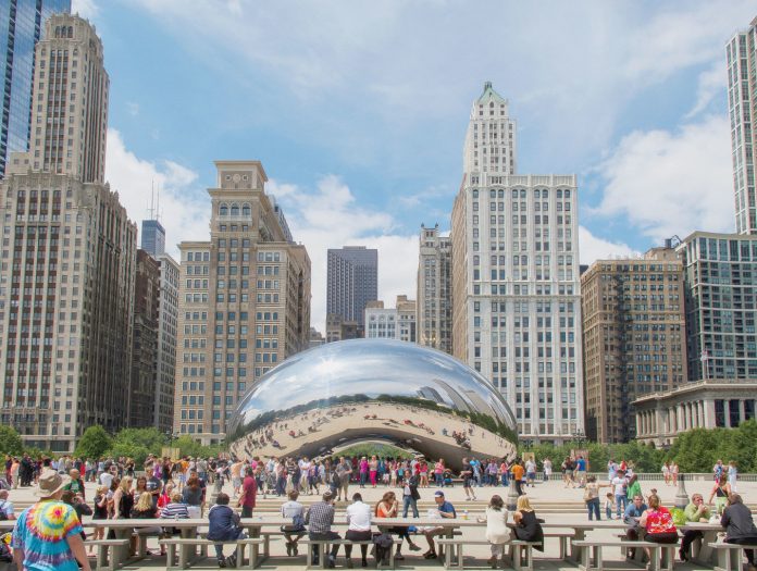 Quels sont les lieux incontournables à voir lors d’un voyage à Chicago